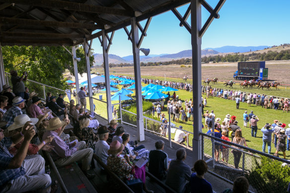 After tough times, Towong races turn 150 with cracker Cup Day