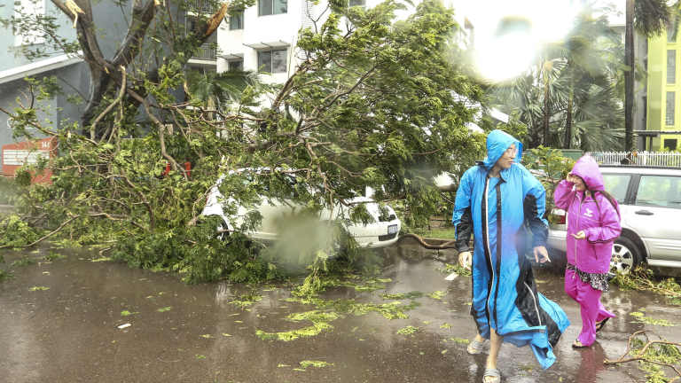Tropical Cyclone Marcus: Darwin hit with "destructive" 130km/h gusts
