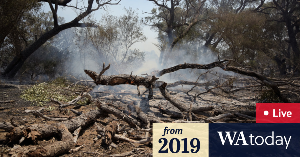 Perth fires LIVE: Bushfires close freeway as firies battle blaze in Kwinana