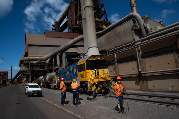 BlueScope signs gas deal with Senex subject to Labor approval