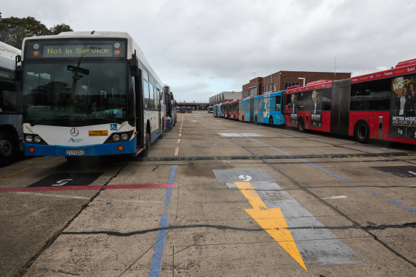 Coronavirus Australia: Sydney bus service privatisation delayed by NSW ...
