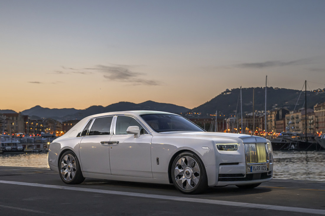Driving a 2.6-tonne Rolls-Royce Phantom up the Grande Corniche