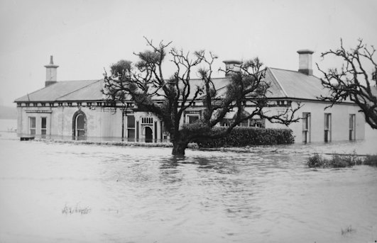 ‘The house collapsed behind them’: The last-minute rescue of a stranded ...