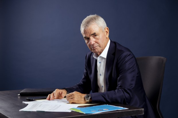 I was dead in the water the minute Chris Bowen started, ex-Snowy boss ...