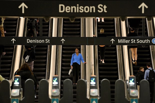 Working from home: Office mandates are sending staff back to the workplaces