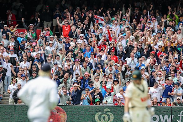 The Ashes 2025 LIVE: Australia vs England fourth test day 1 cricket ...