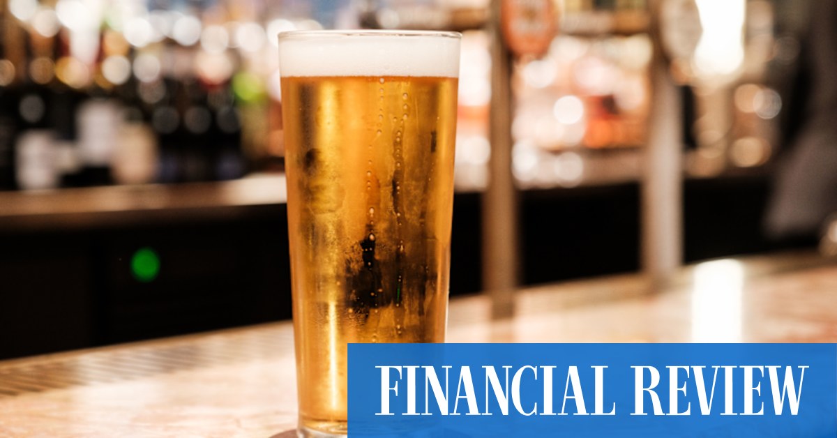 De Angelis family brawls over control of Sydney pubs