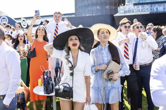 The Everest 2022: Fashion and high society at Royal Randwick
