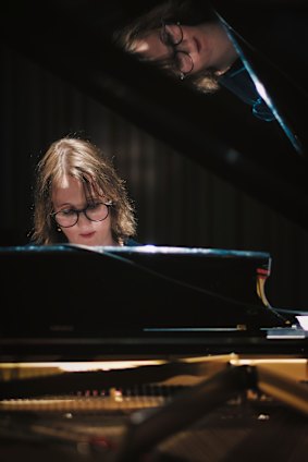 In between hope and hopelessness, Nat Bartsch found music