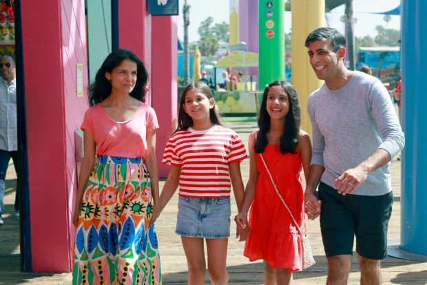 Leadership lessons: Rishi Sunak is going on a family holiday, but for ...