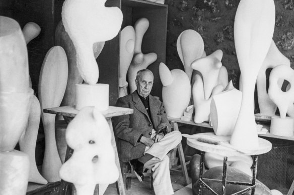NGV gifted extraordinary sculptures by Dada founder and Surrealist Hans Arp