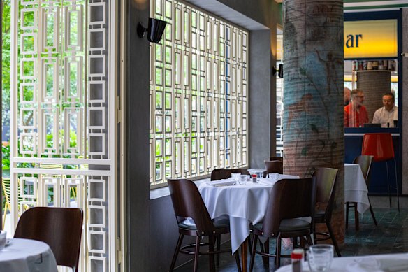 Italian restaurants Melbourne: Roma on Collins Street is open morning ...
