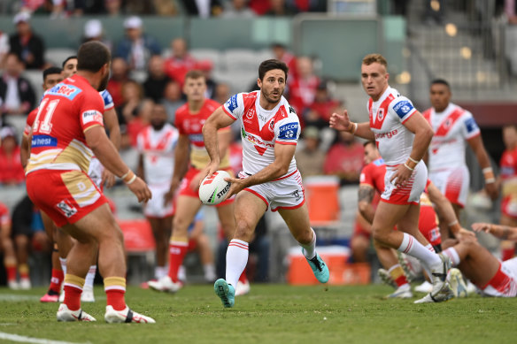 NRL 2023: Ben Hunt fires up St George Illawarra Dragons to hand ...