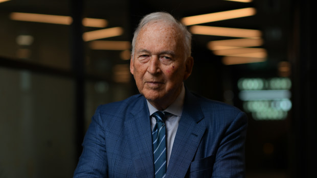 DMP ASX: Jack Cowin taps ex-Burger King execs in France to fix Domino’s