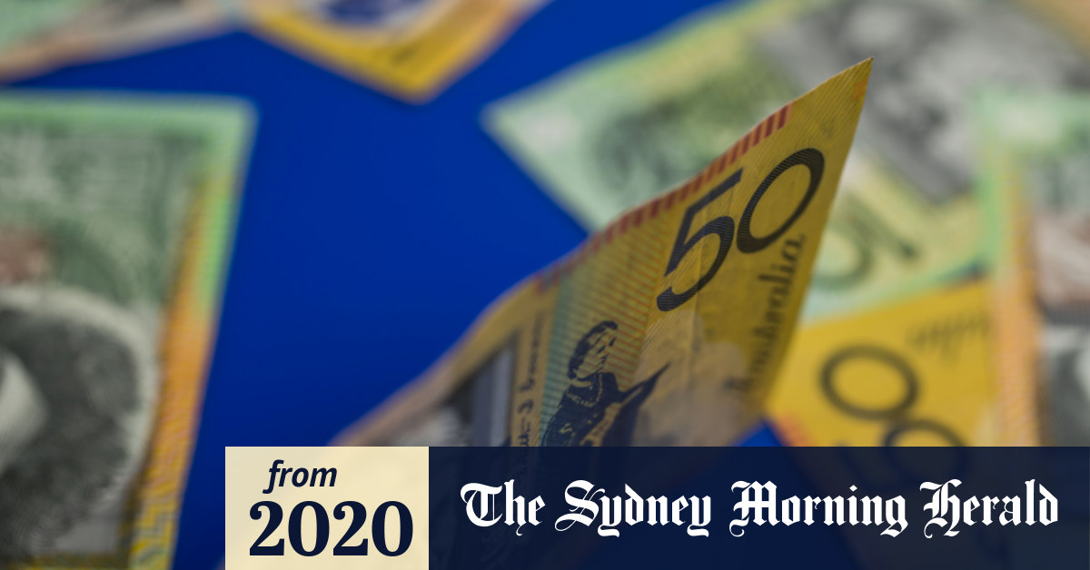 COVID-19 fattens wallets as Australians embark on saving spree in lockdown