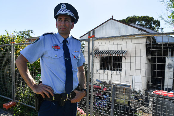 Praise for police officers who rescued boys from Campsie house fire