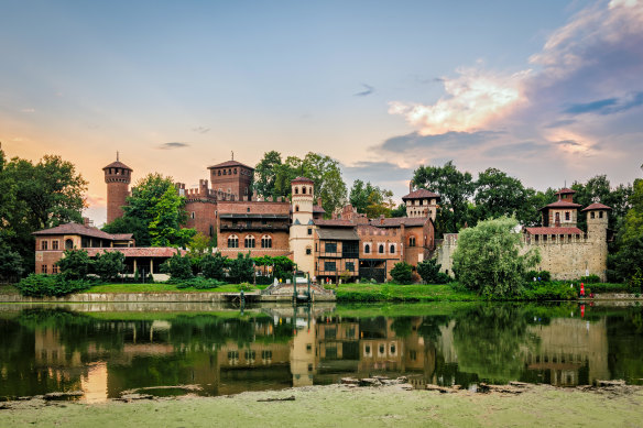 The world’s 10 greatest fake castles (that are better than the real thing)