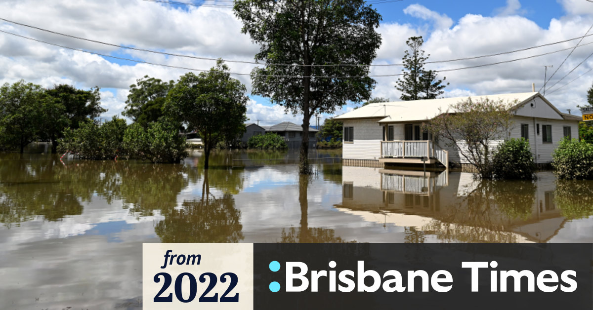 Ross River fever, sewage in floodwater: Experts warn of health risks