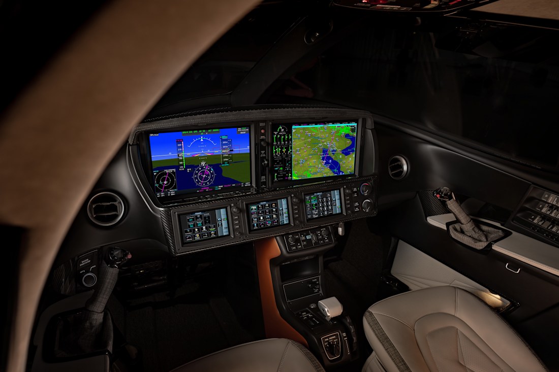 How the Cirrus Airframe Parachute System works on small planes such as ...