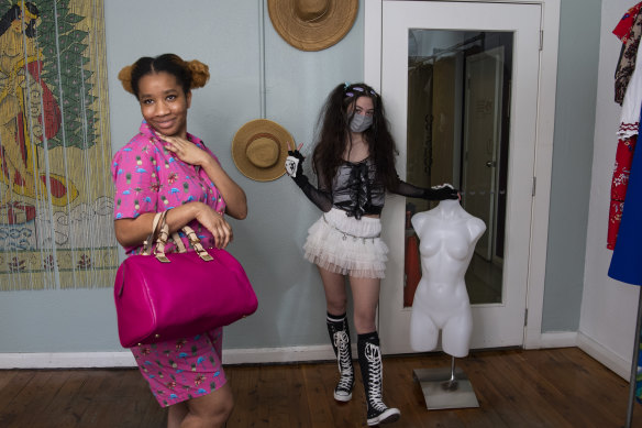 COVID Australia: Op shops uses Instagram for online shopping