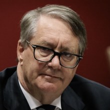 Warwick Smith backs China COVID-19 testing rules