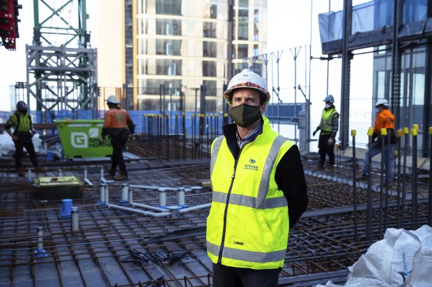 Sydney lockdown: Anti-vax resistance greets new construction site jab rules