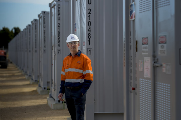 AGL share price: AGL prepares a big battery bet to capitalise on energy ...