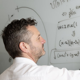 Black holes, Einstein and spacetime: At the dawn of the universe, time ...