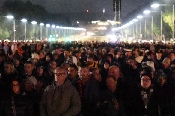 Anzac Day 2026: What’s open, what’s closed, dawn service times ...