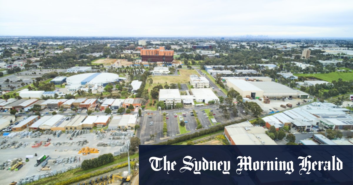 Telstra to sell its global operations centre