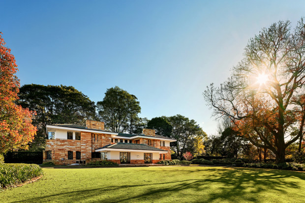 Ex-Humm boss Stuart Grimshaw relists Pymble mansion for $18.5 million”