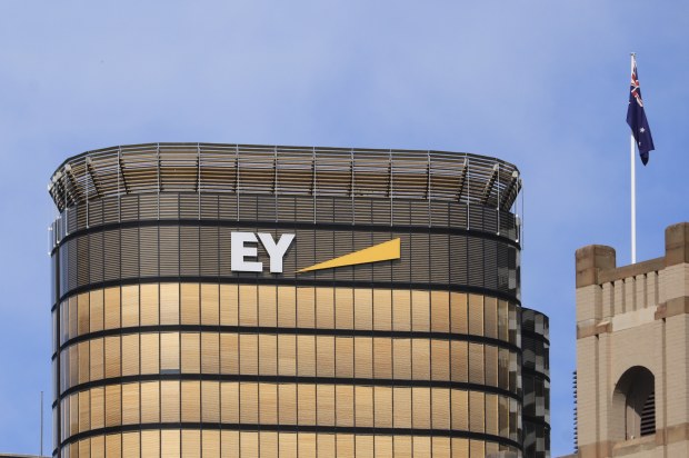 EY staff get no pay rise as firm blames ‘wage inflation’ for fee hikes