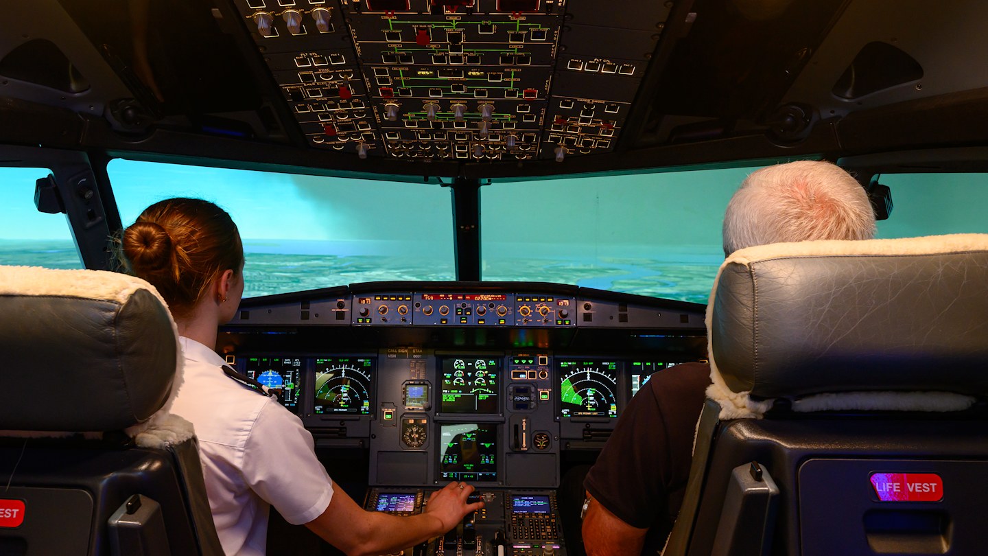 Fly an Airbus A320 – in only 30 minutes