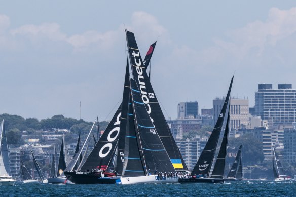 Sydney to Hobart Yacht Race 2022: Andoo Comanche leads fleet after ...