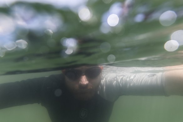 ‘Staggering’ rates of non swimmers, waders and walkers shock water ...