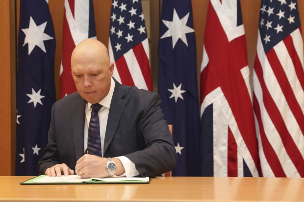 Peter Dutton takes aim at China, Labor over nuclear submarine deal