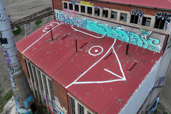 What’s the story behind Melbourne’s Pam the bird graffiti tags?