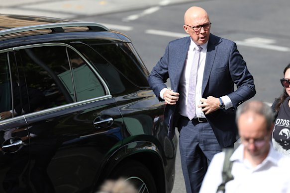 Katie Allen funeral: Husband leads tributes at packed Melbourne memorial