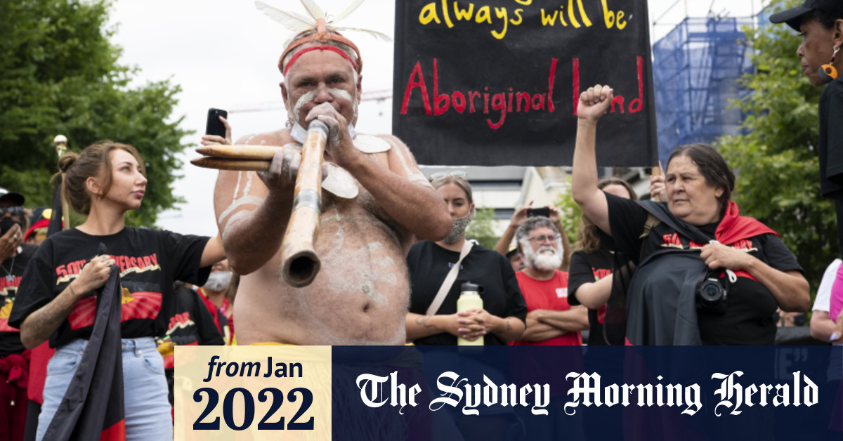 Thousands march to Old Parliament House for Tent Embassy anniversary