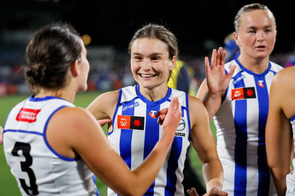 AFLW finals 2024: Fremantle Dockers beat Essendon Bombers; North ...