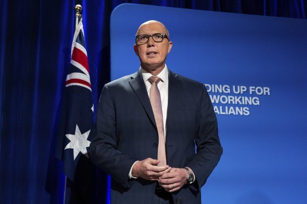 Peter Dutton issues rallying cry to Liberal Party faithful as David Van ...