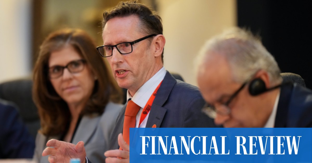 Rear Window: Finance Minister Stephen Jones dodges Dixon’s long tail of woe