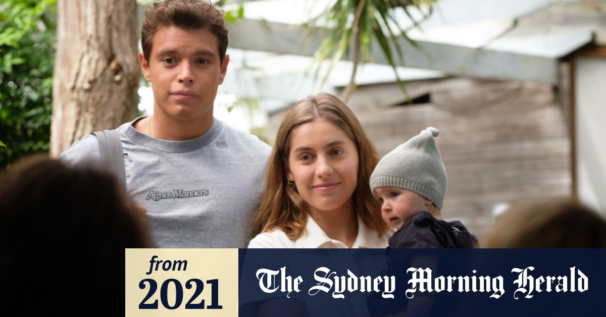 A big-hearted show returns with more love for its star-crossed cast