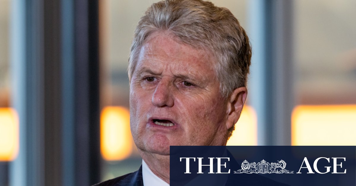 Sunny leone kissing gif jenna meets me at the door wrapped