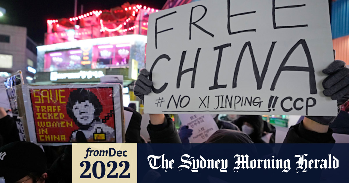 China COVID protests: Anti-Beijing demonstrations in pictures
