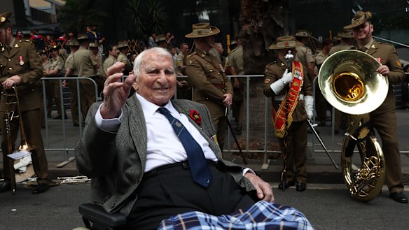 Anzac Day 2026: dawn services marred by booing during Welcome to ...