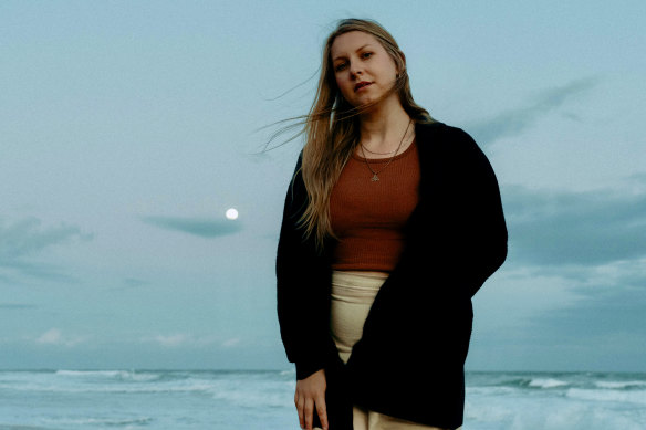 Melody Pool returns with new EP