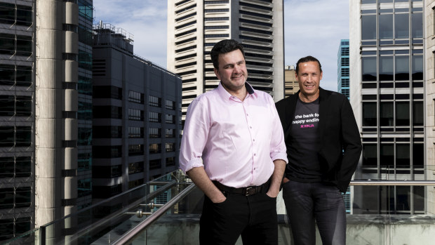 Xinja pulls the pin, returns money