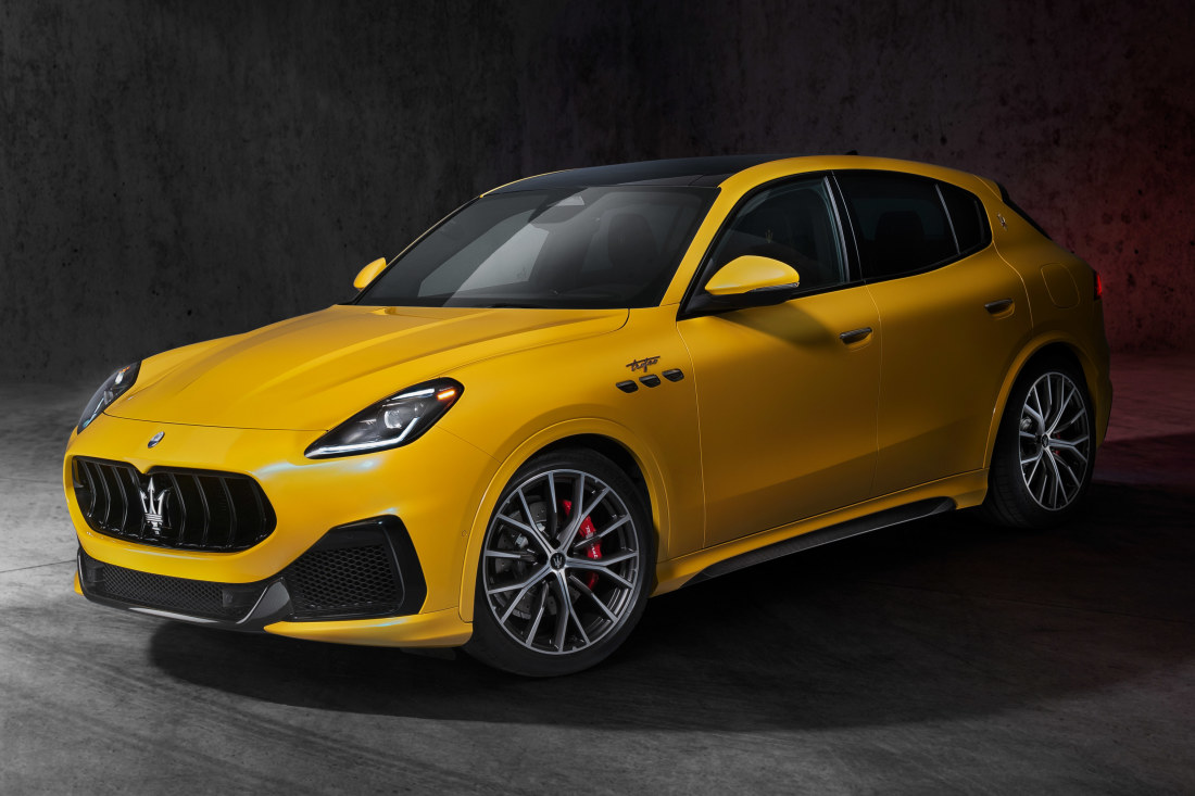 The new Maserati Grecale Trofeo is a small but roomy SUV with a ...