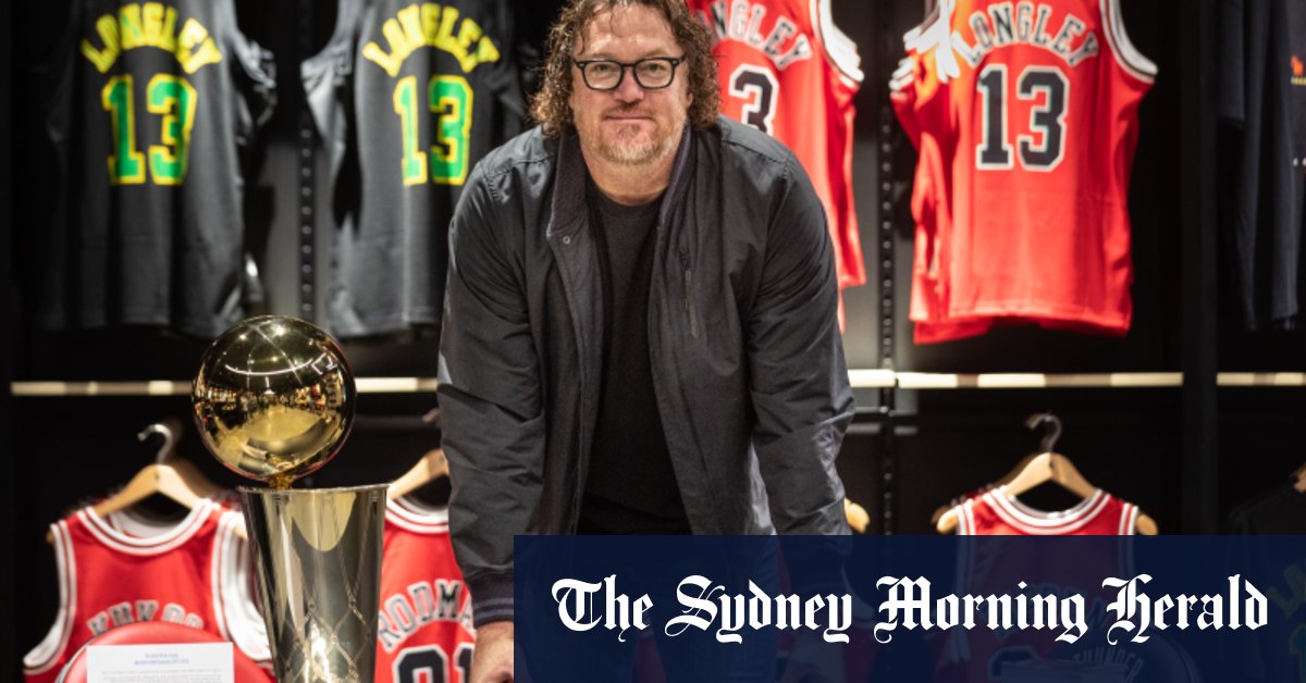 ‘Thanks Netflix for leaving me out’: Luc Longley embraces Chicago Bulls ...